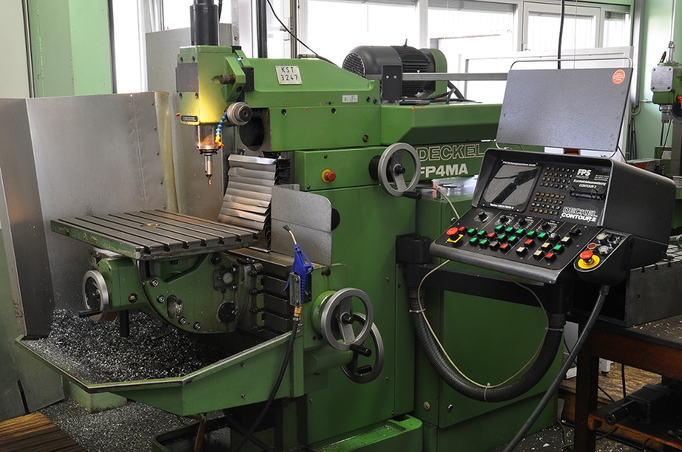 Deckel FP4MA Maschinenpark | Mechanische Werkstätte K. Kern GmbH ...